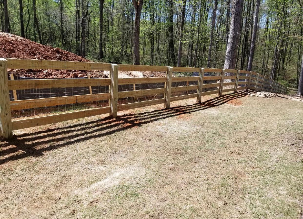 Alpha Fence | Our Fence Gallery